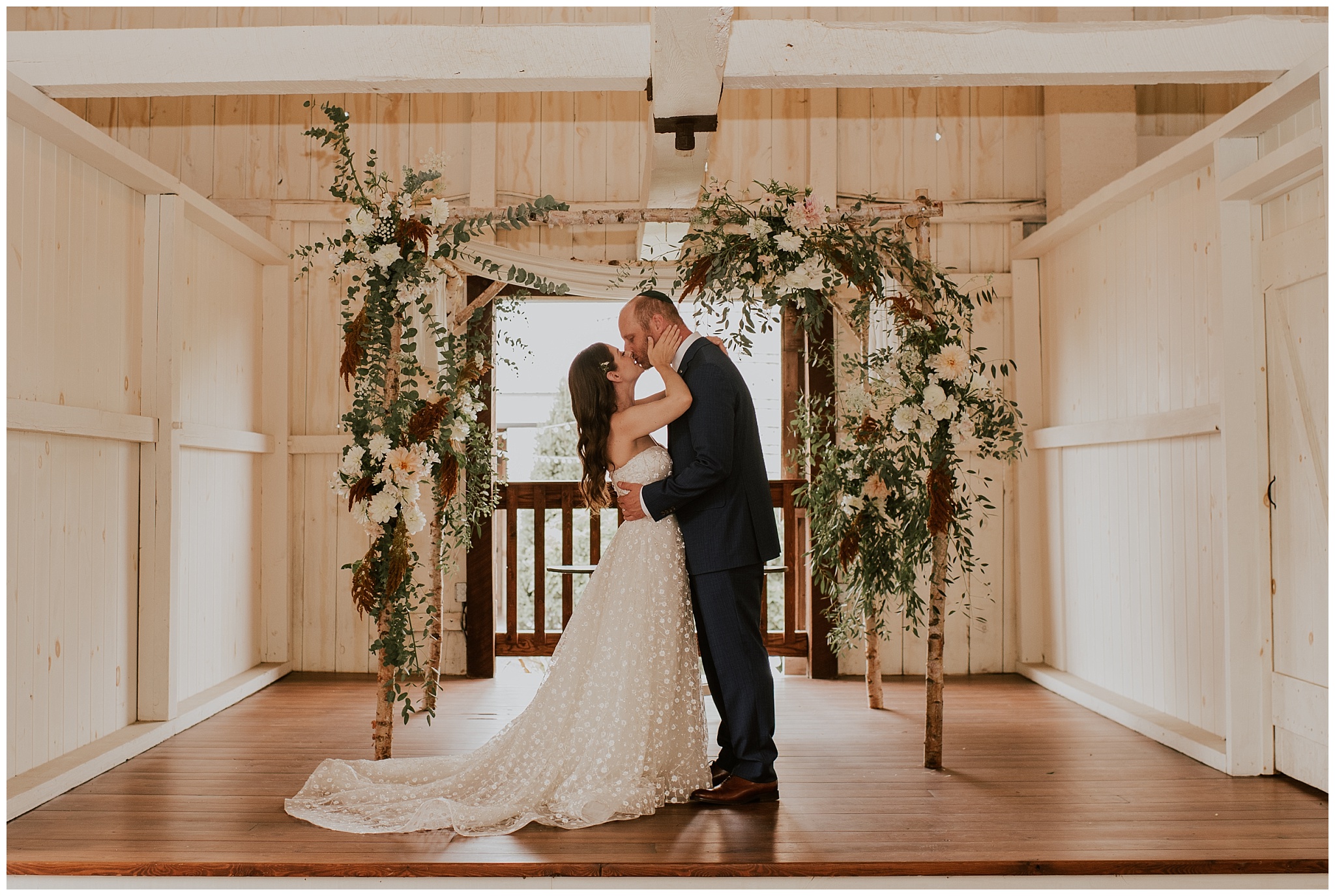 Intimate Stoltzfus Homestead Wedding in PA - Sydney Madison Creative